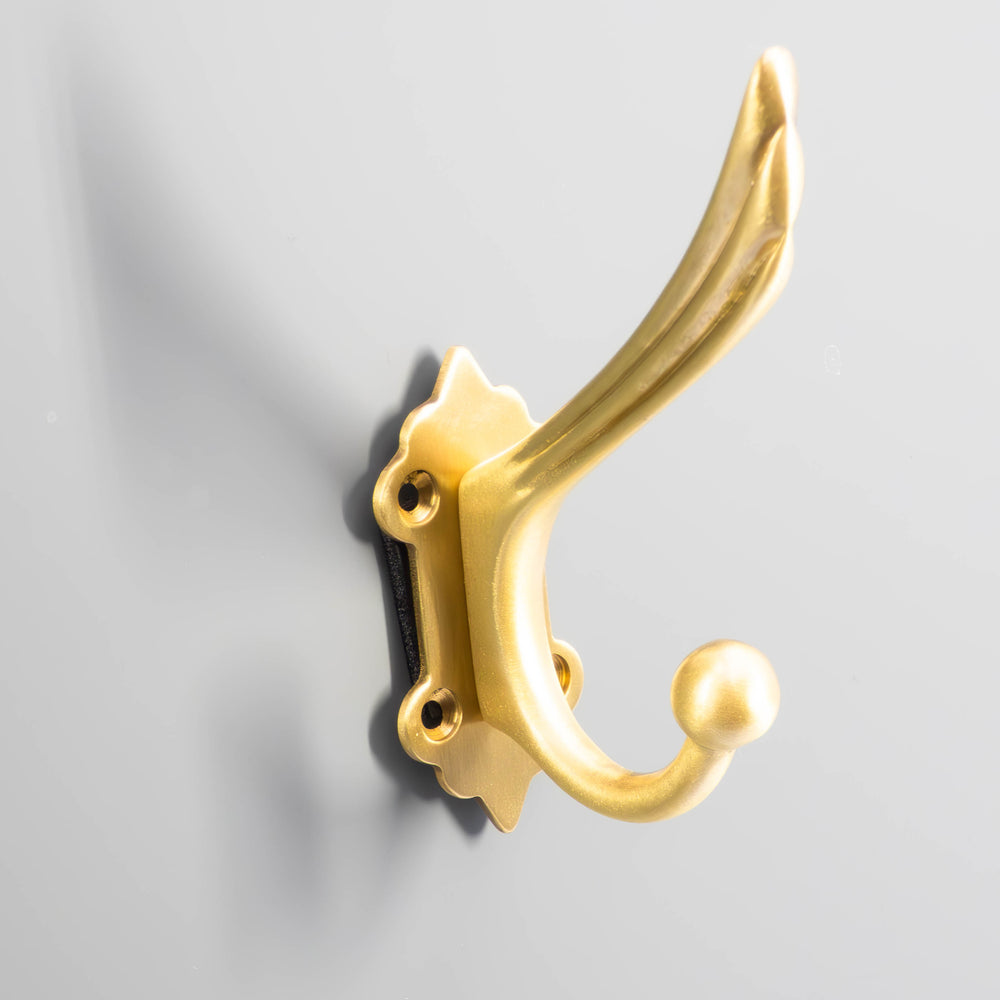 Aurum Vintage Wall Brass Hook – Simply Effortless