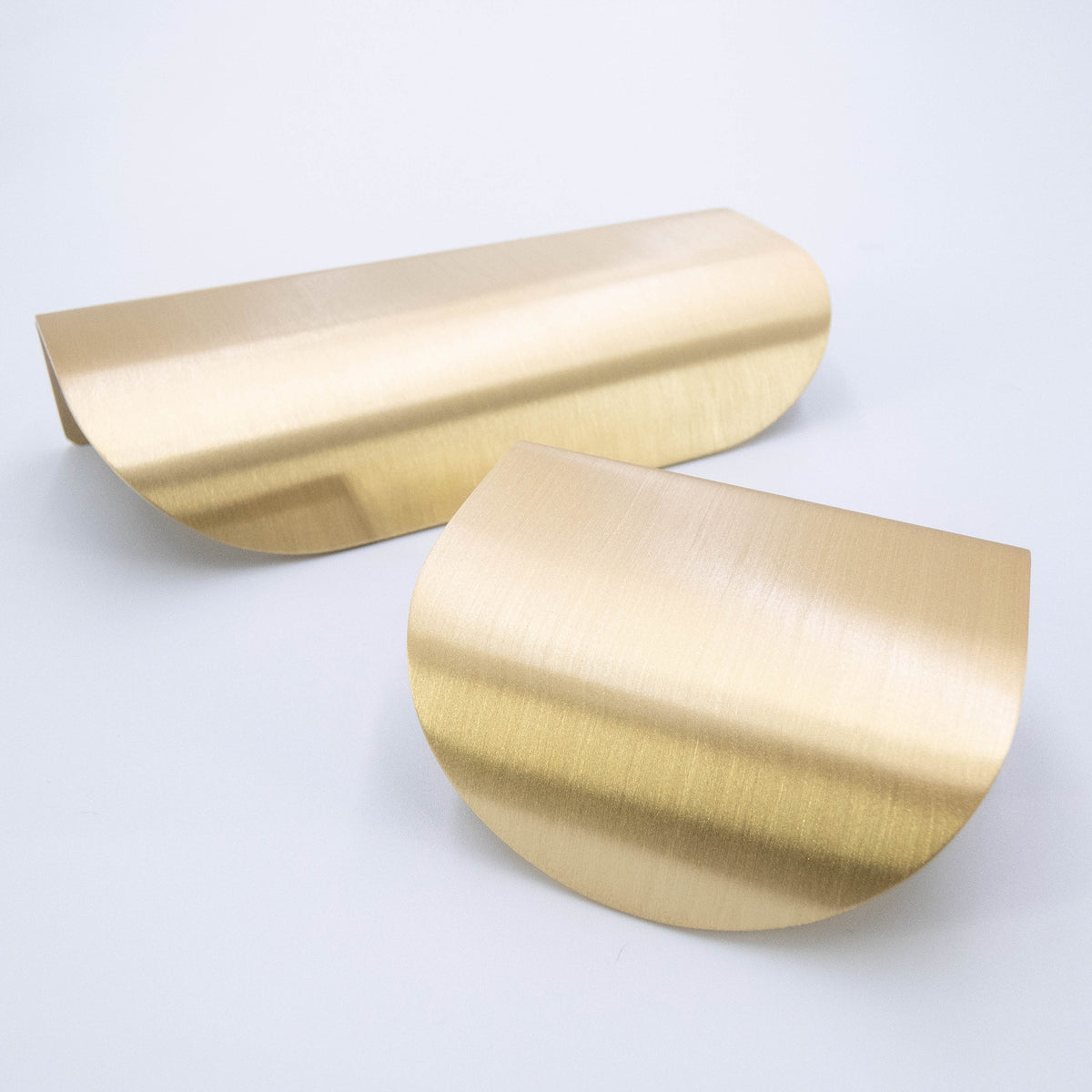 Sofia - Brushed Brass Invisible Curved Modern Cabinet Pull / FINAL SAL – Simply Effortless